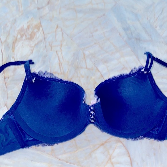 Victoria's Secret | Intimates & Sleepwear | 2 Piece Matching Set 32b ...